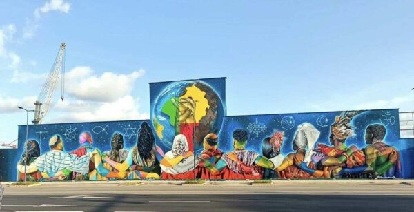 Cotonou street art : découvrez le plus long mur de graffitis d’Afrique ...